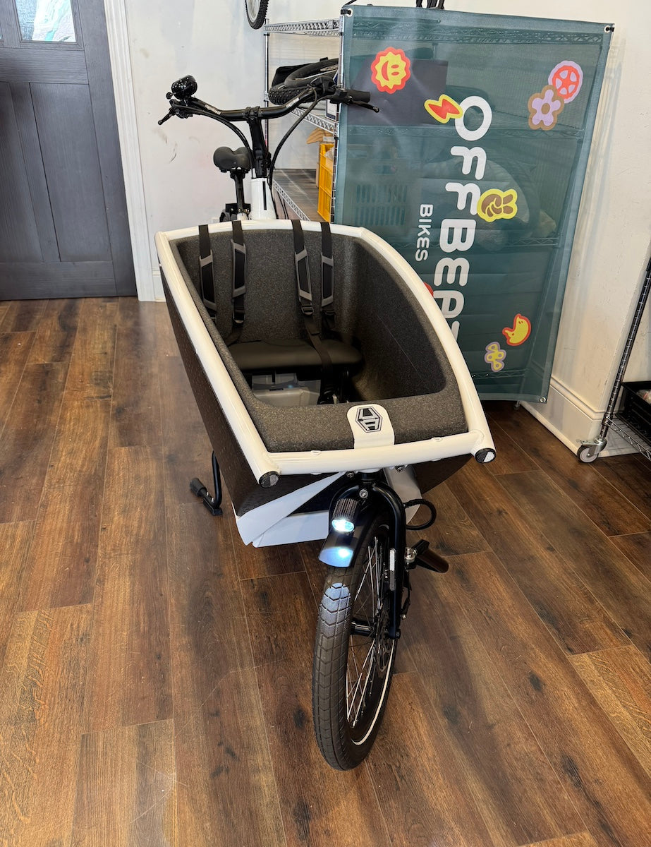 2022 Urban Arrow Family Performance Line, White – Offbeat Bikes